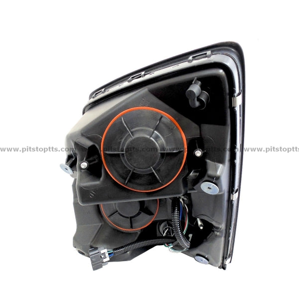 Volvo OEM Truck Headlight Set Left & Right 82329124 82329127